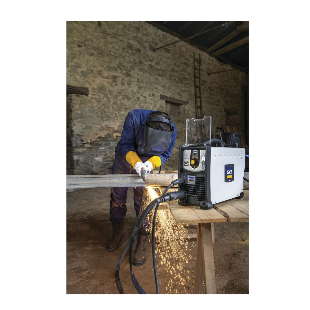 GYS Easycut 25 Plasma Cutter 8mm Cut - BWS Ltd